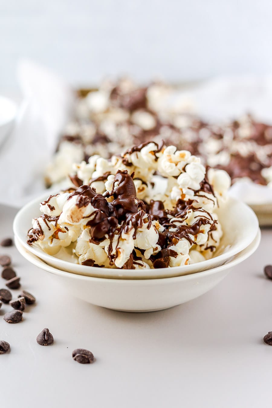 Chocolate Drizzled Popcorn - bits and bites