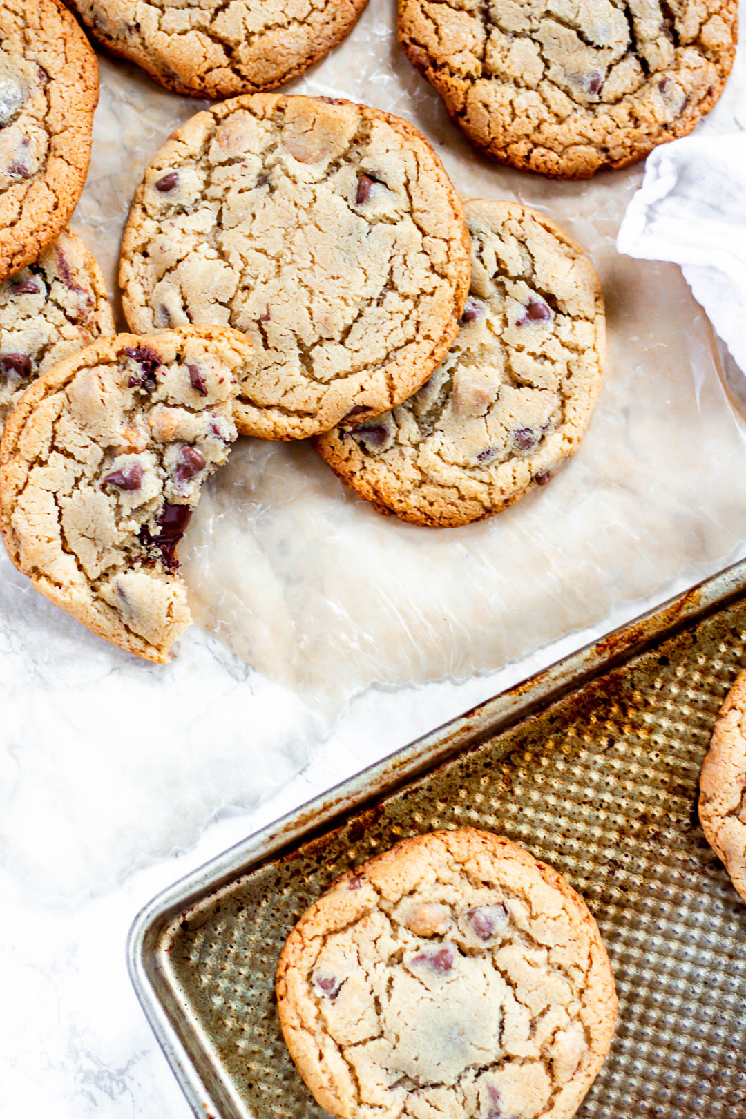 Nutella Chocolate Chip Cookies - bits and bites