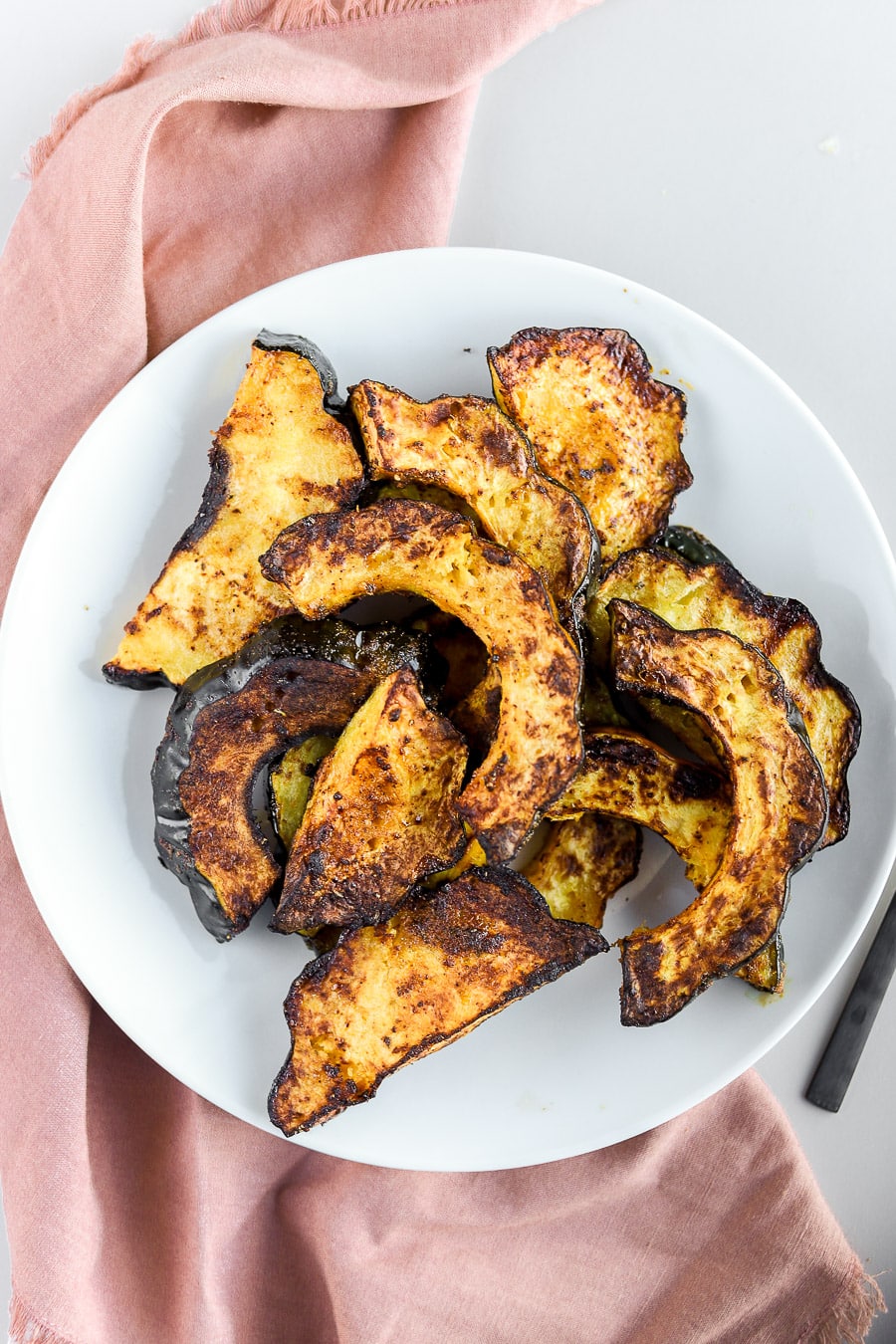 Simple Air Fryer Acorn Squash - bits and bites