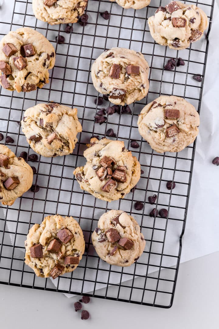 Easy Kit Kat Cookies Recipe - bits and bites