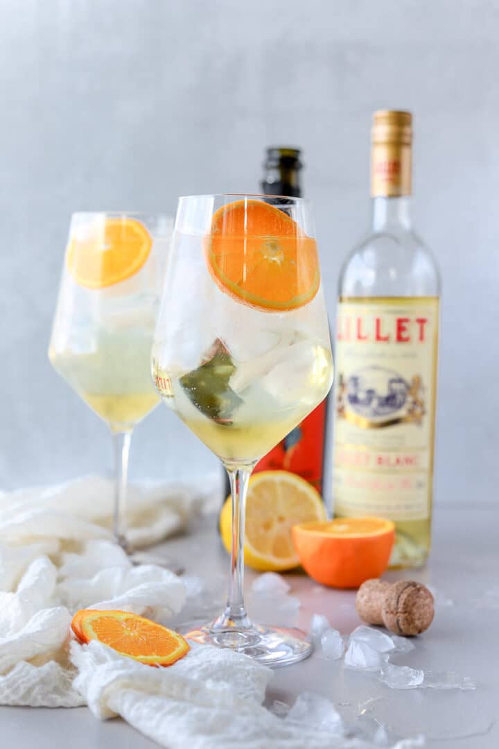 Lillet Blanc Spritz Recipe (refreshing & easy!) - bits and bites