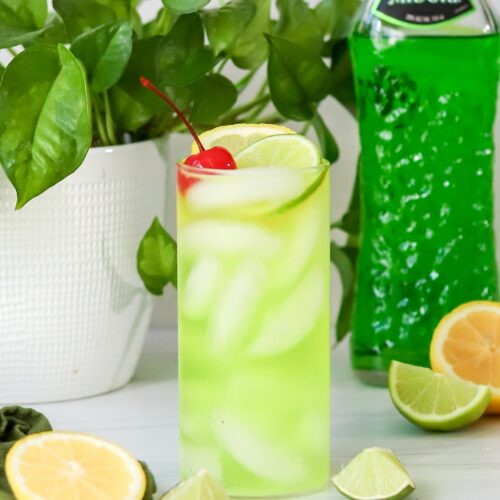 Midori Sour on the Rocks - bits and bites